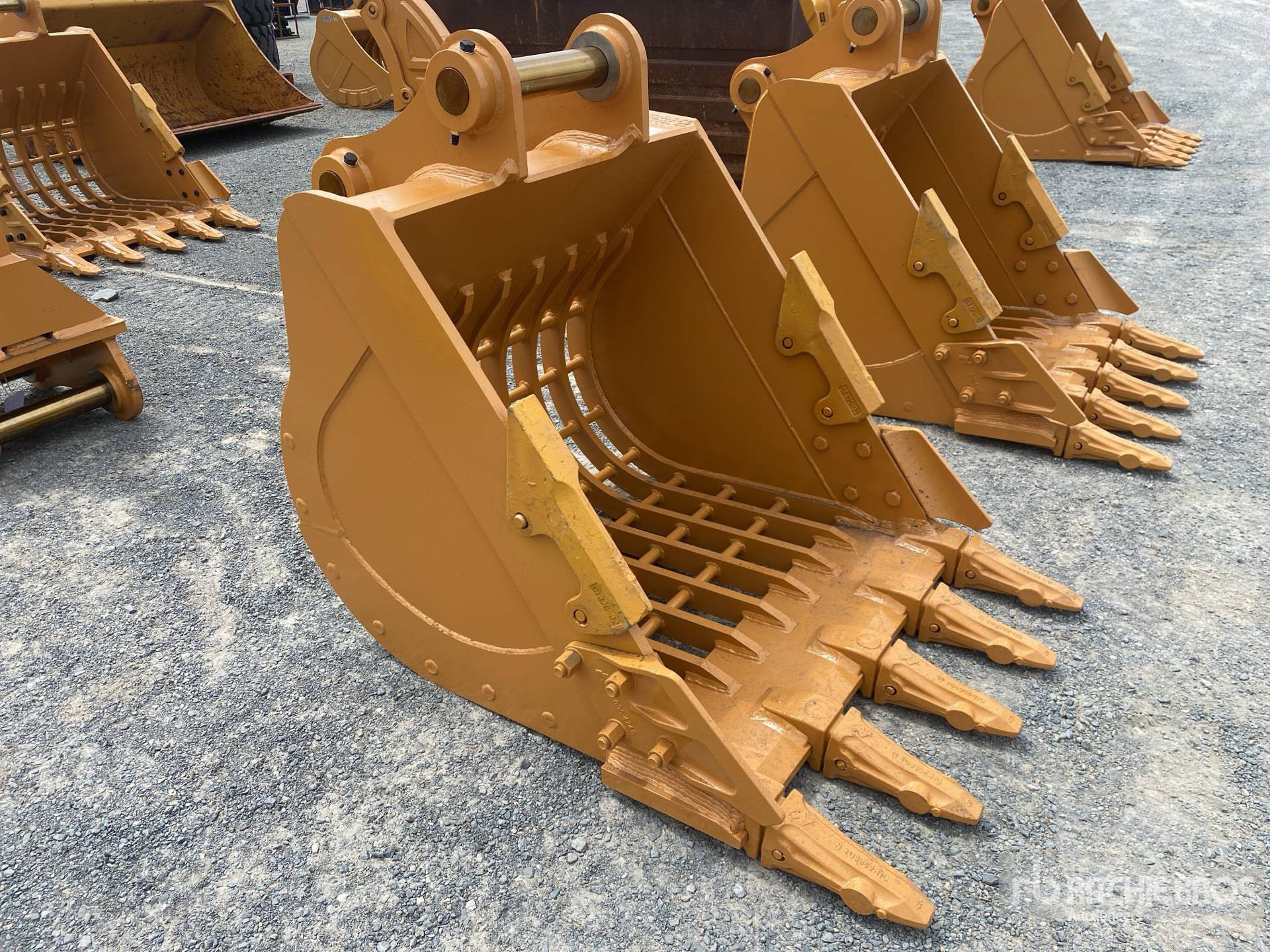 2024 44 in Skeleton Excavator Bucket - Fits Cat 320 / 20 - 25 ton ...