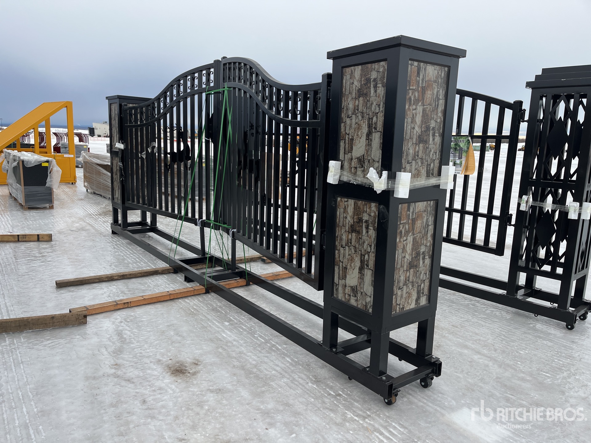 2025 Suihe NFG-20FC-3 19 ft x 7 ft 4 in Wrought Iron Farm Portail d ...