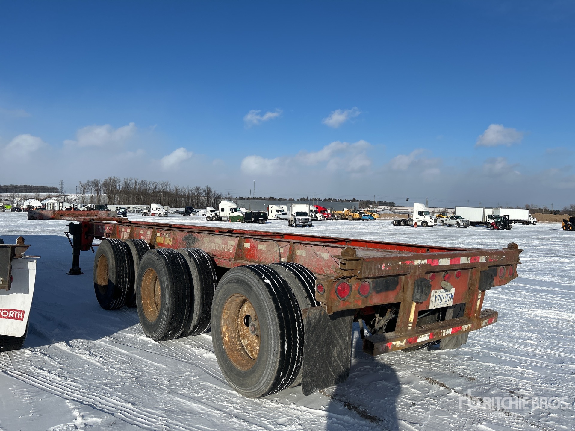2001 Max Atlas 40 ft Tri/A Skel Trailer | Ritchie Bros. Auctioneers