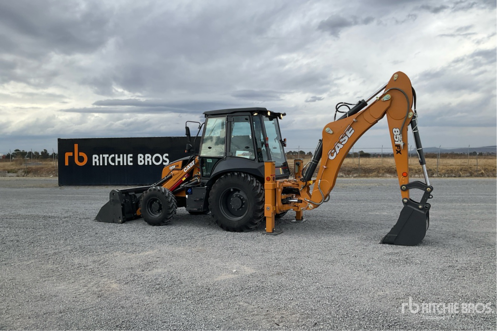 2024 Case 851FX 4x4 Retroexcavadora (Sin Usar) / Retroexcavadora ...