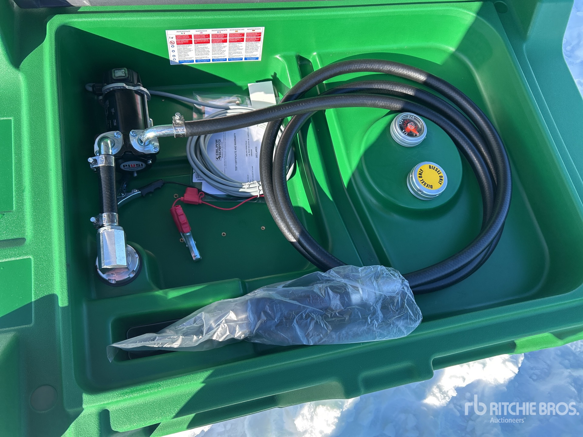 2025 AM Tank 116 gal Portable Poly Fuel Tank (Unused) | Ritchie Bros ...