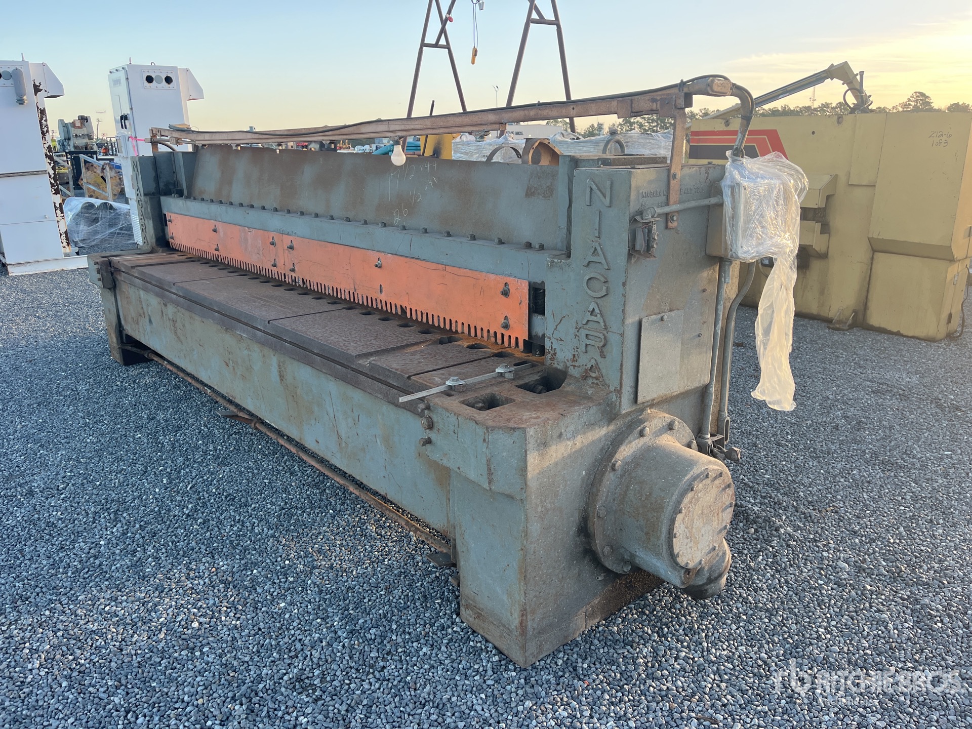 Niagra 12 ft Metal Shear | Ritchie Bros. Auctioneers