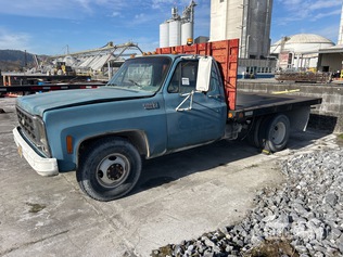 1985 Chevrolet C20 Custom Deluxe 30 4x2 tilt bed Pickup (Inoperable) in ...