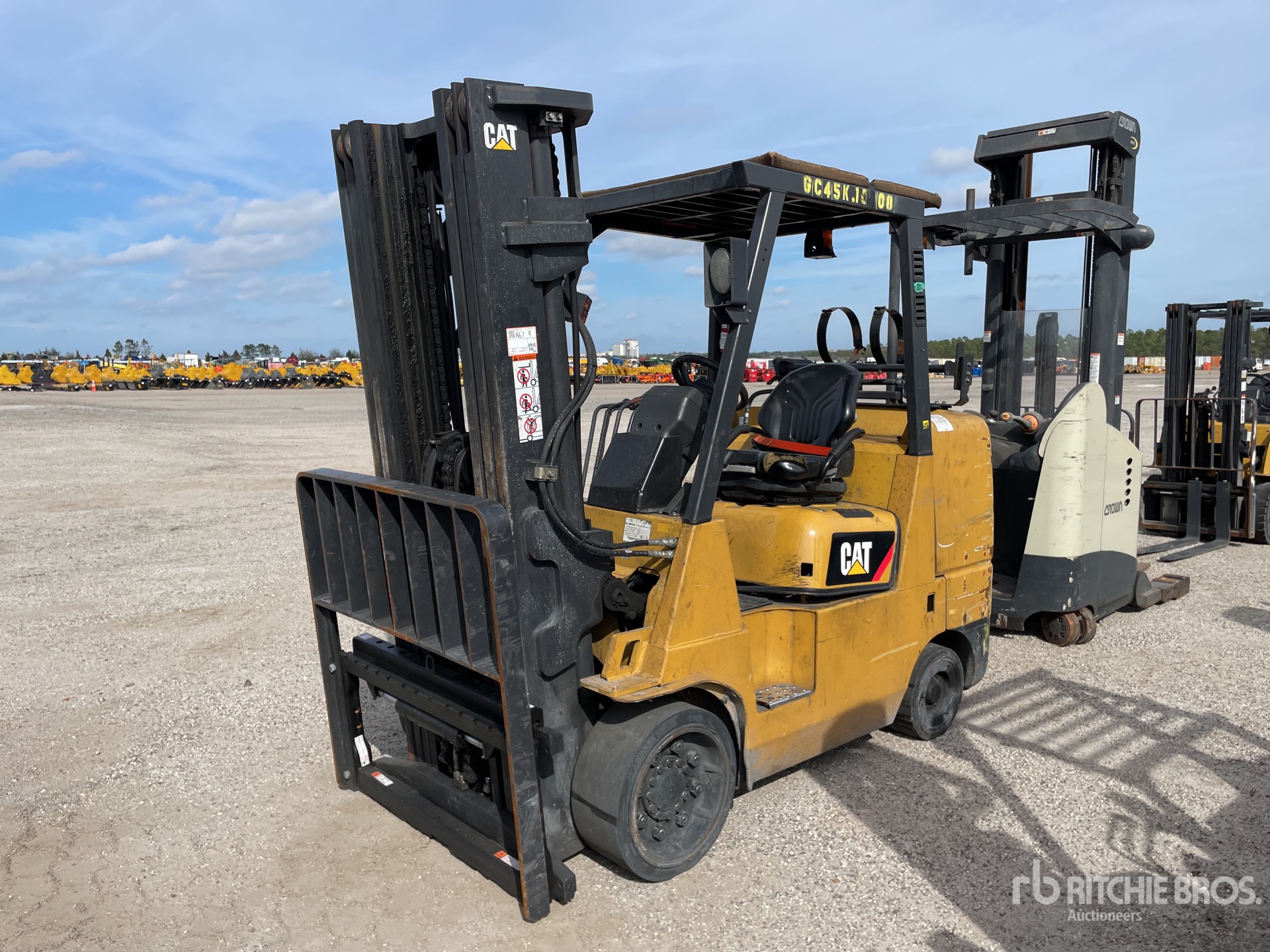 2019 Cat GC45K 10000 lb Cushion Tire Forklift | Ritchie Bros. Auctioneers