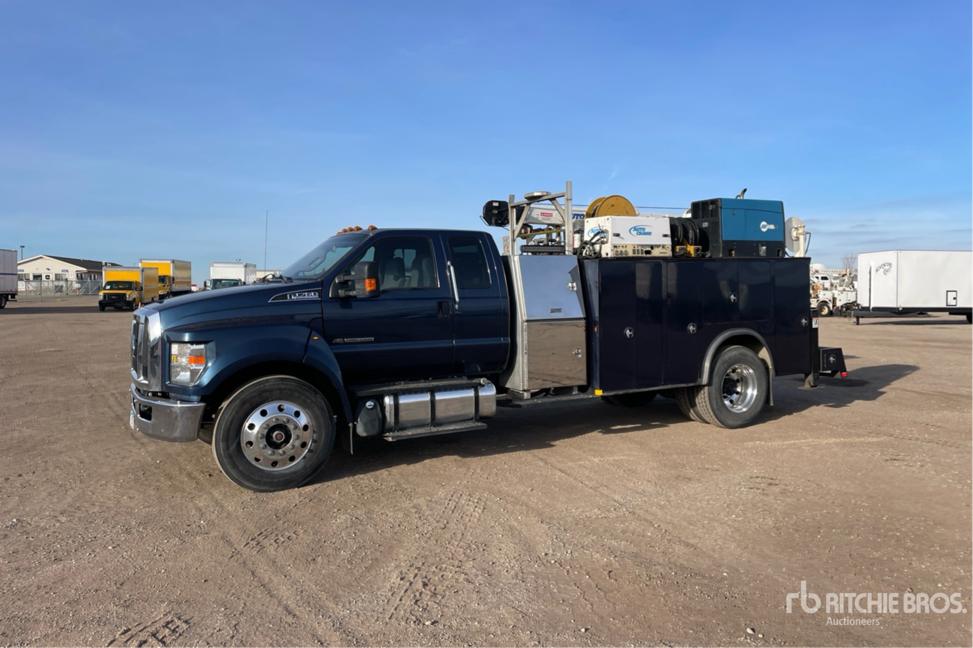 2017 Ford F-750 4x2 Crew Cab Service Truck | Ritchie Bros. Auctioneers