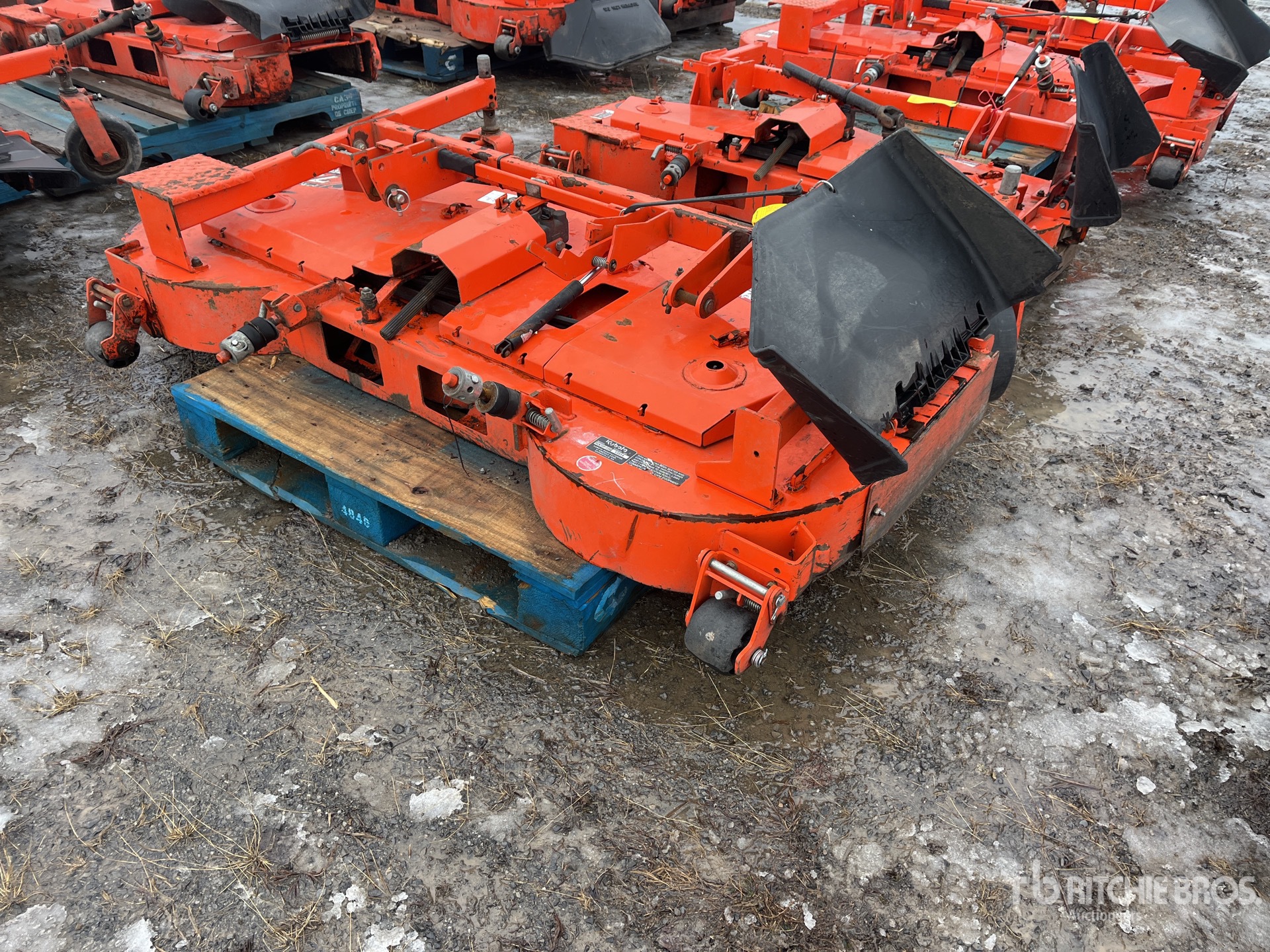 Kubota RCK72P-F39 72 in To fit on F2690 Kubota | Ritchie Bros. Auctioneers