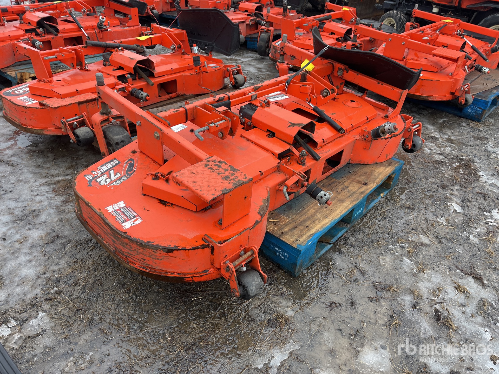 Kubota RCK72P-F39 72 in To fit on F2690 Kubota | Ritchie Bros. Auctioneers