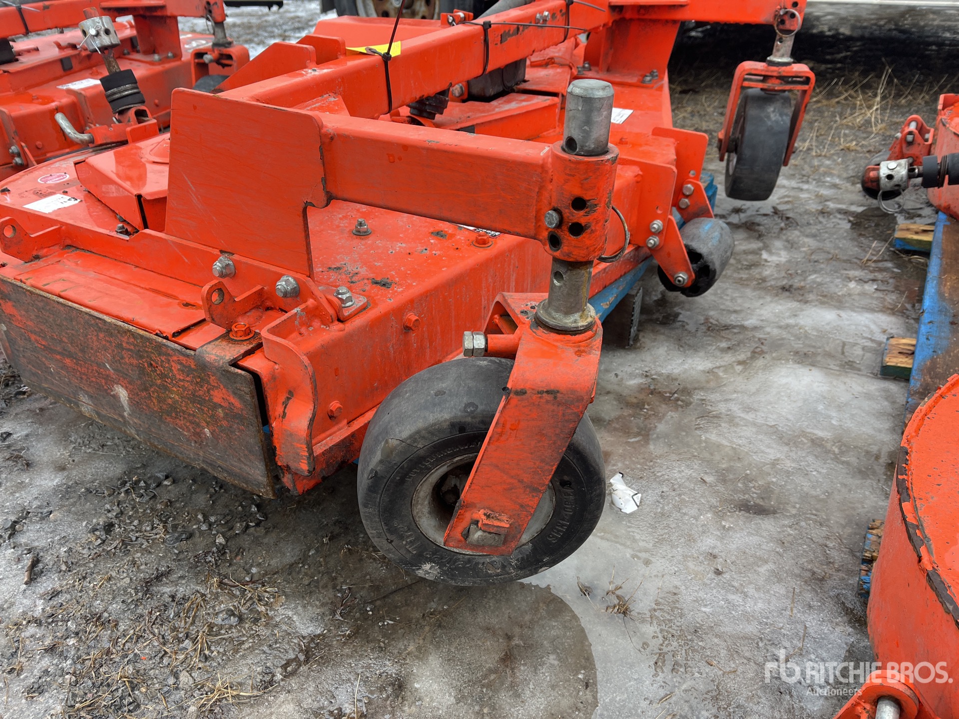 Kubota RCK60P-F39 60 in To fit on Kubota F2690 | Ritchie Bros. Auctioneers
