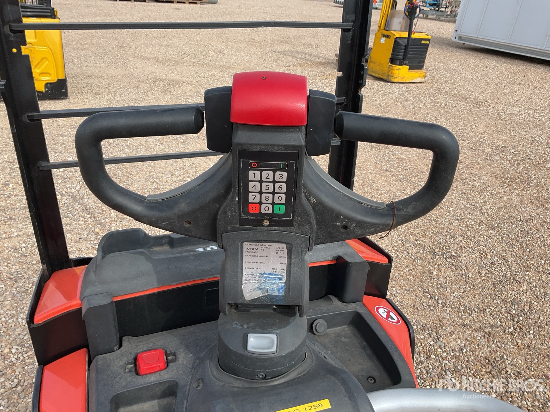 2017 Toyota LPE200 Electric Pallet Jack | Ritchie Bros. Auctioneers