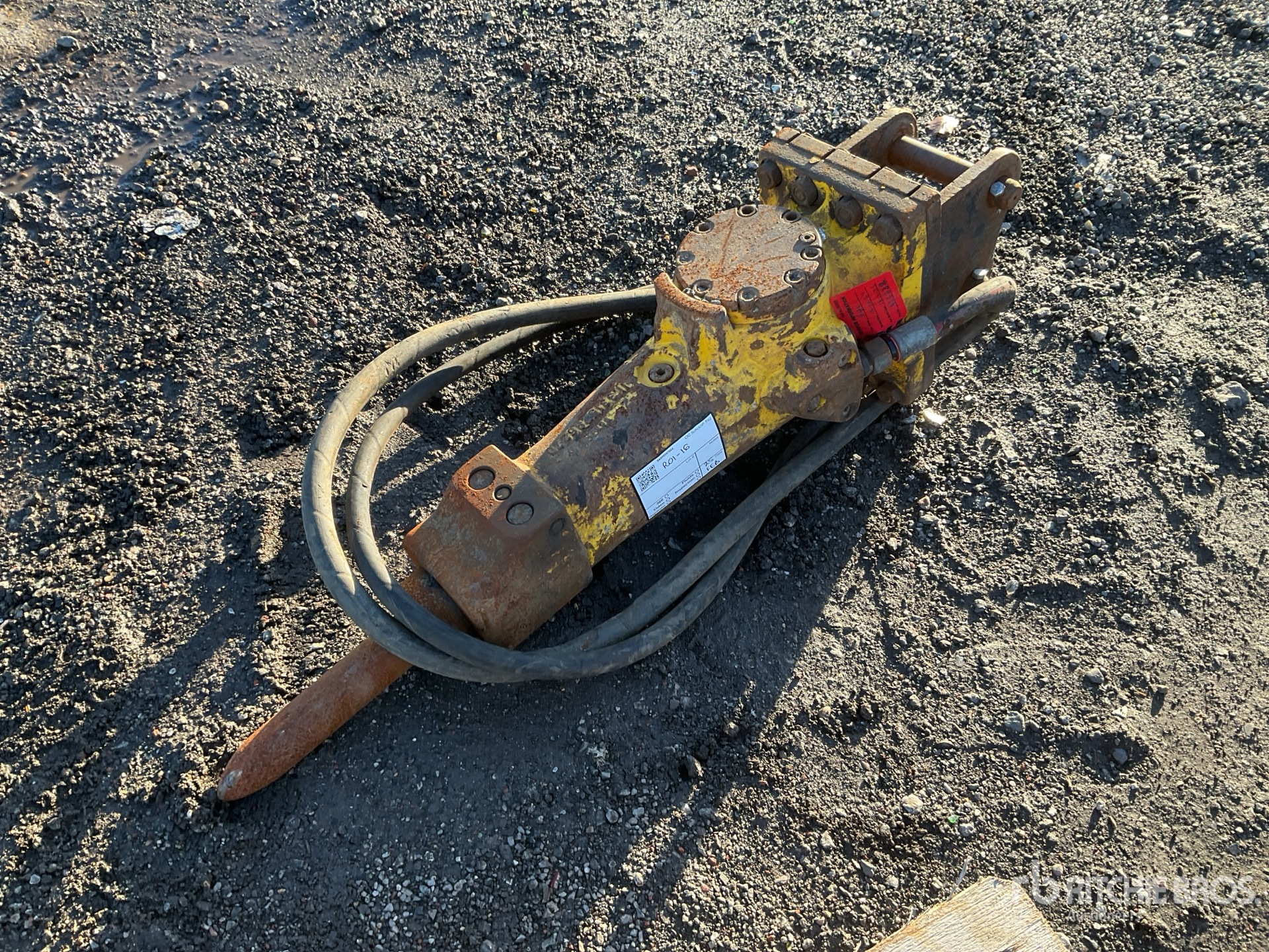 Epiroc SB102 1.5T Hydraulic Breaker | Ritchie Bros. Auctioneers