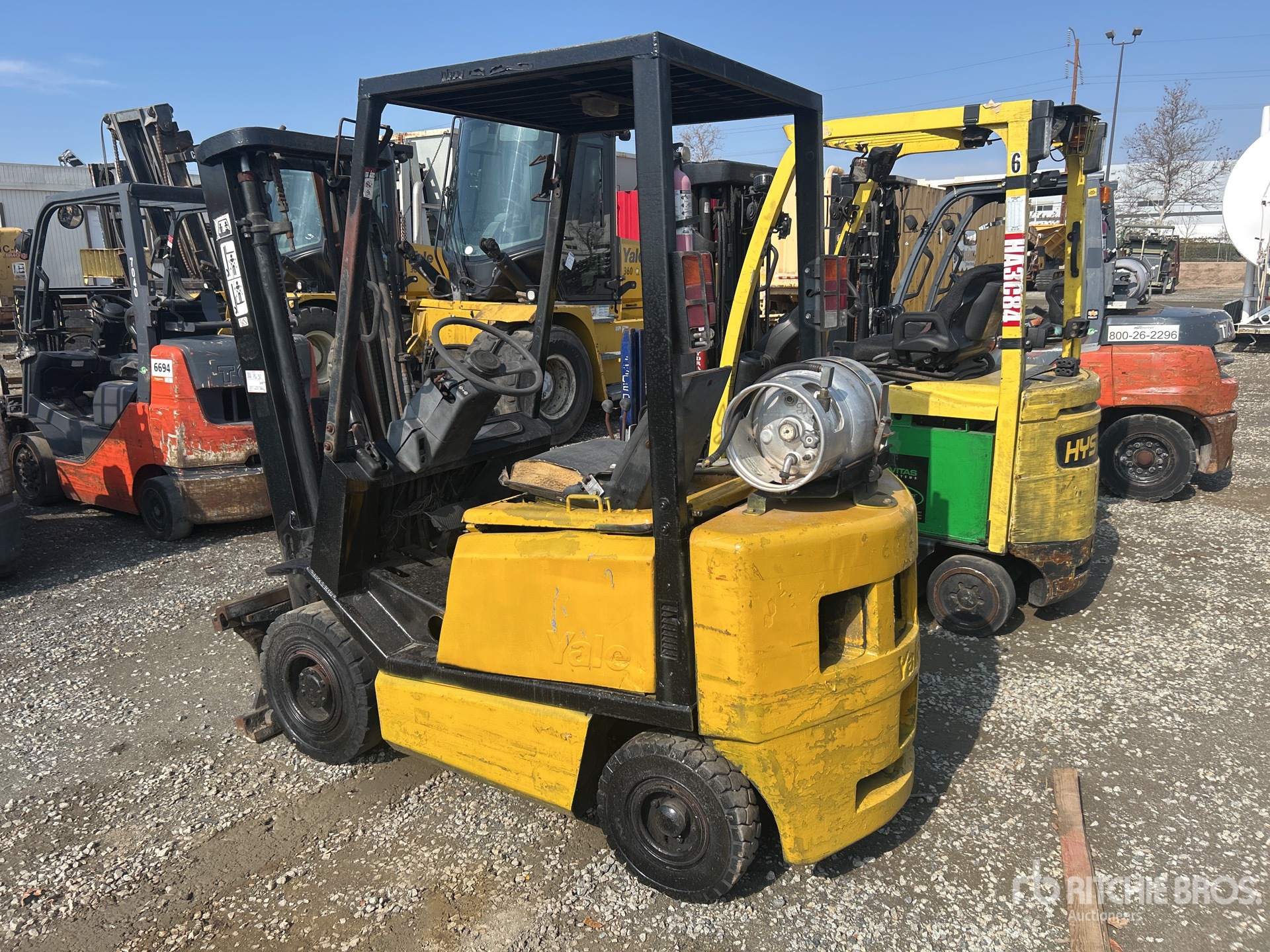 1996 Yale GLP030 3000 lb Pneumatic Tire Forklift | Ritchie Bros ...