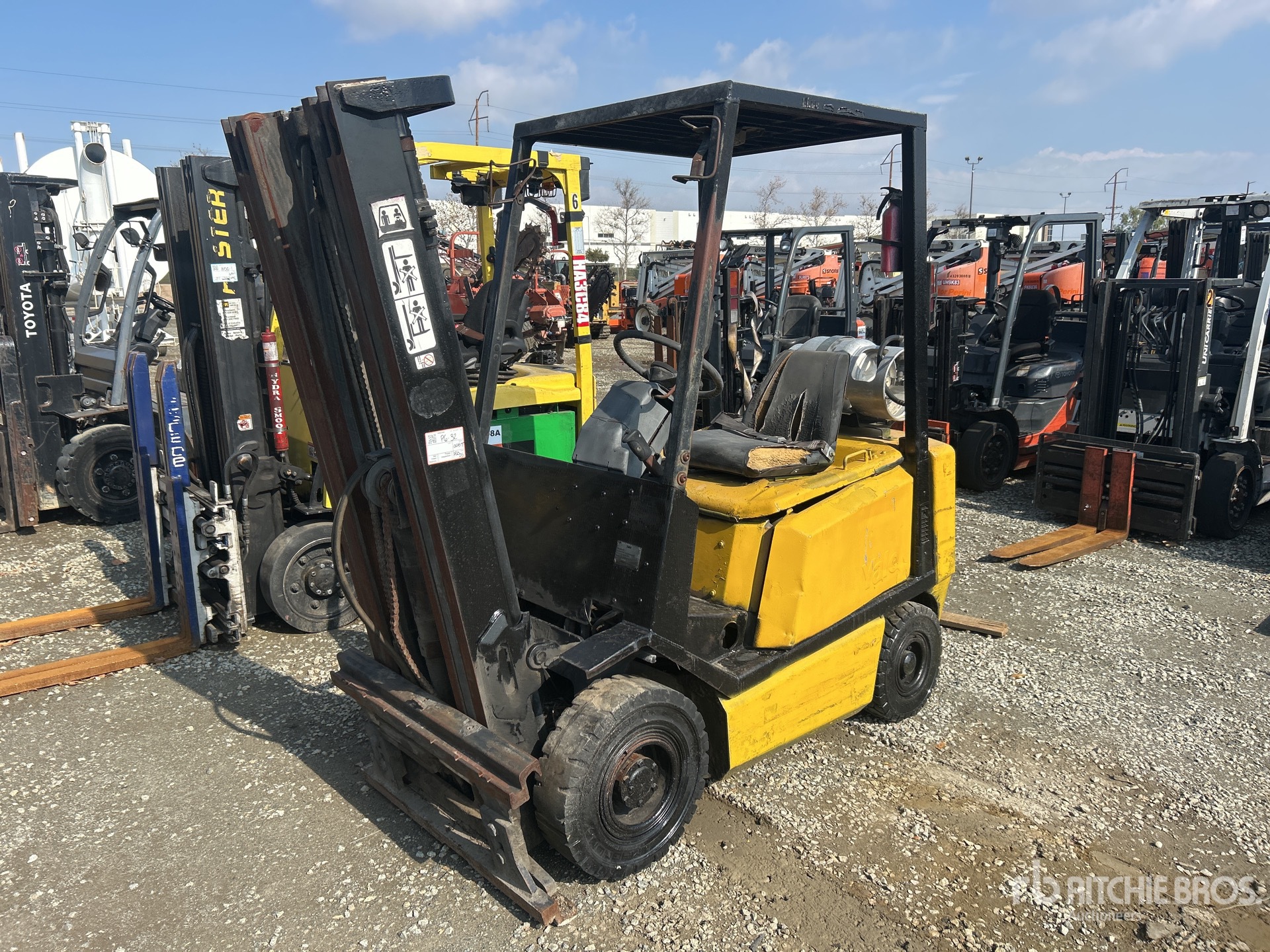 1996 Yale GLP030 3000 lb Pneumatic Tire Forklift | Ritchie Bros ...