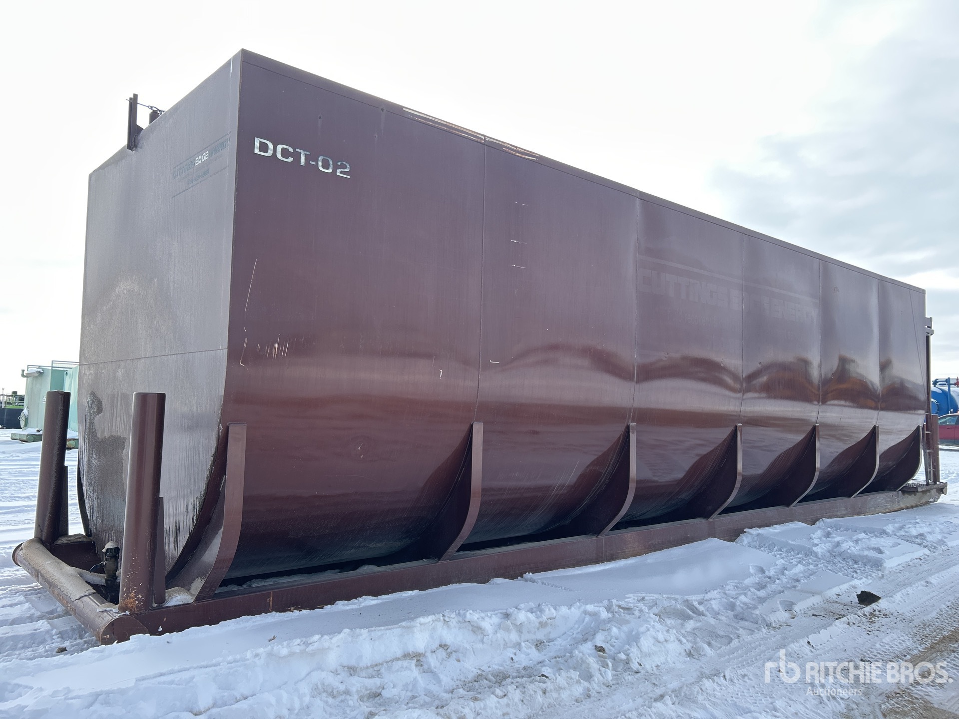 Meridian HZT-80C Skid Mounted Steel Invert Tank | Ritchie Bros. Auctioneers