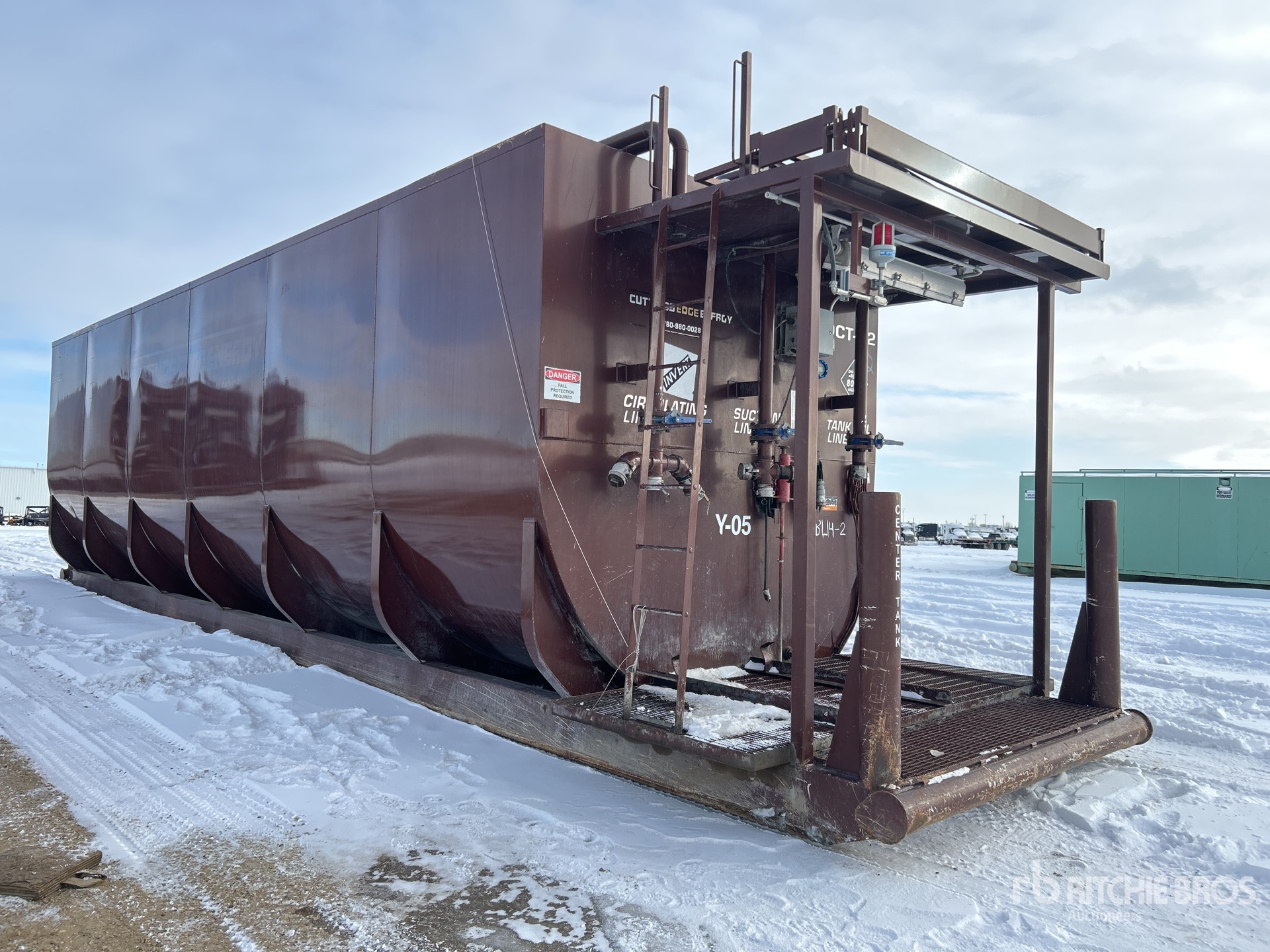 Meridian HZT-80C Skid Mounted Steel Invert Tank | Ritchie Bros. Auctioneers