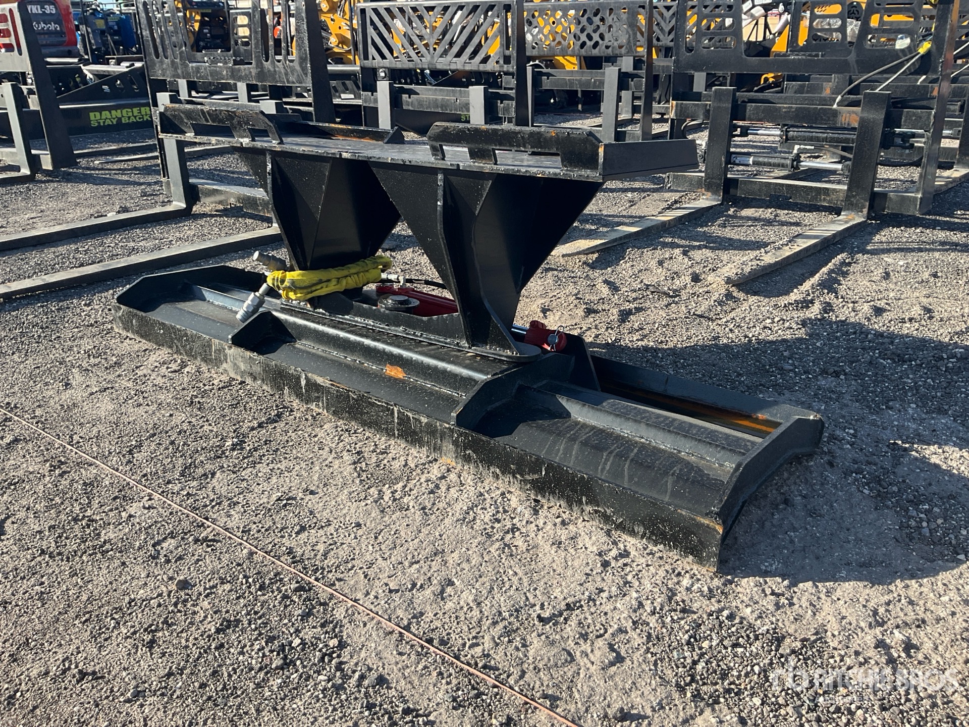 Wildcat 72 in Straight Skid Steer Dozer (Unused) | Ritchie Bros ...