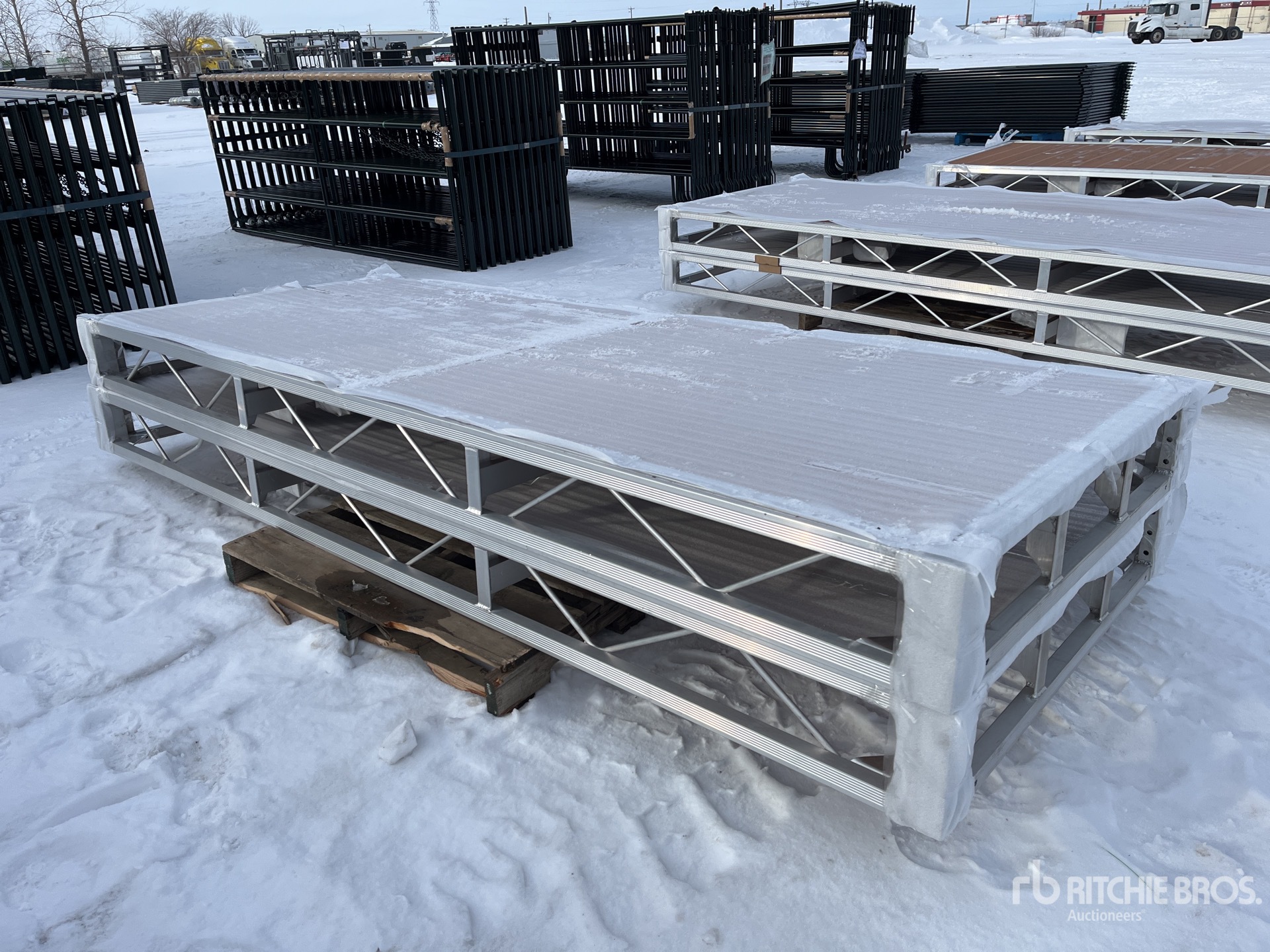 BYT BDF410 4 ft x 10 ft Aluminum Boat Dock Section Kit (Unused) | Ritchie Bros. Auctioneers