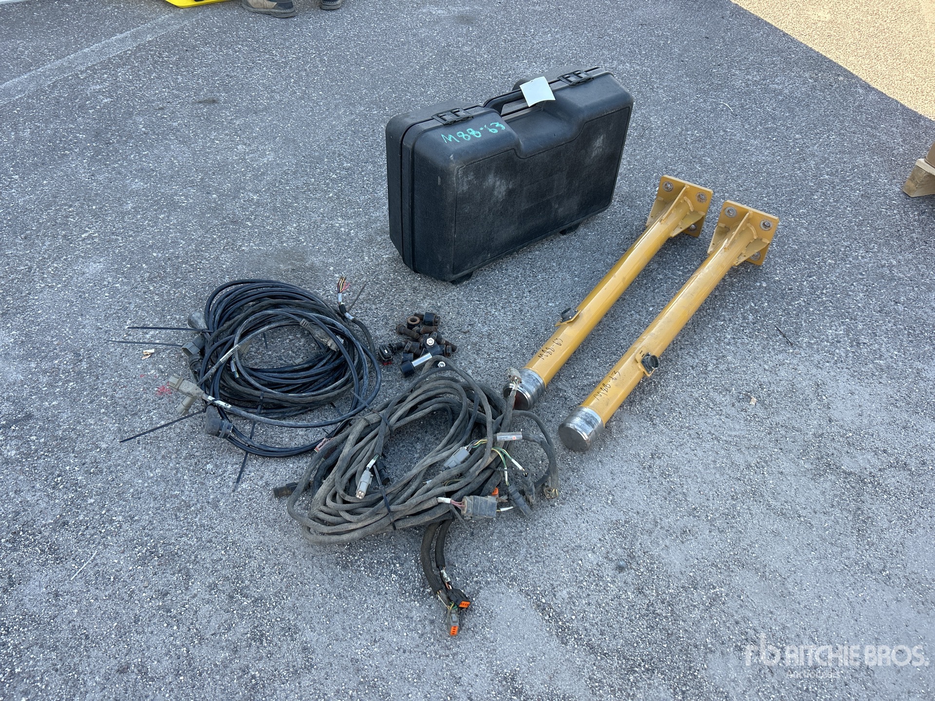 Trimble 3D GPS Control kit with Cat Next Gen EXC Earthworks Install Kit ...