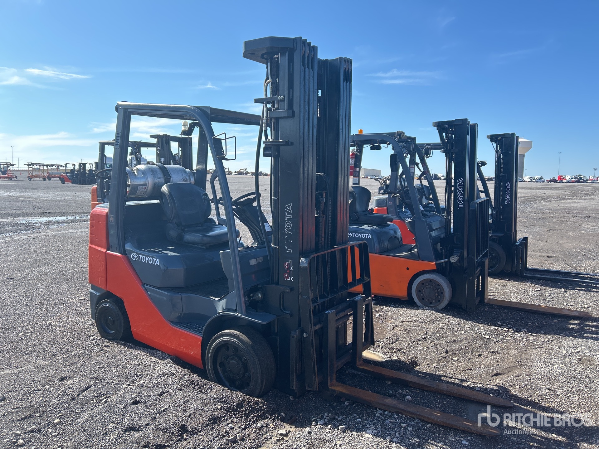 2009 Toyota 8FGCU30 1500 lb Cushion Tire Forklift | Ritchie Bros ...