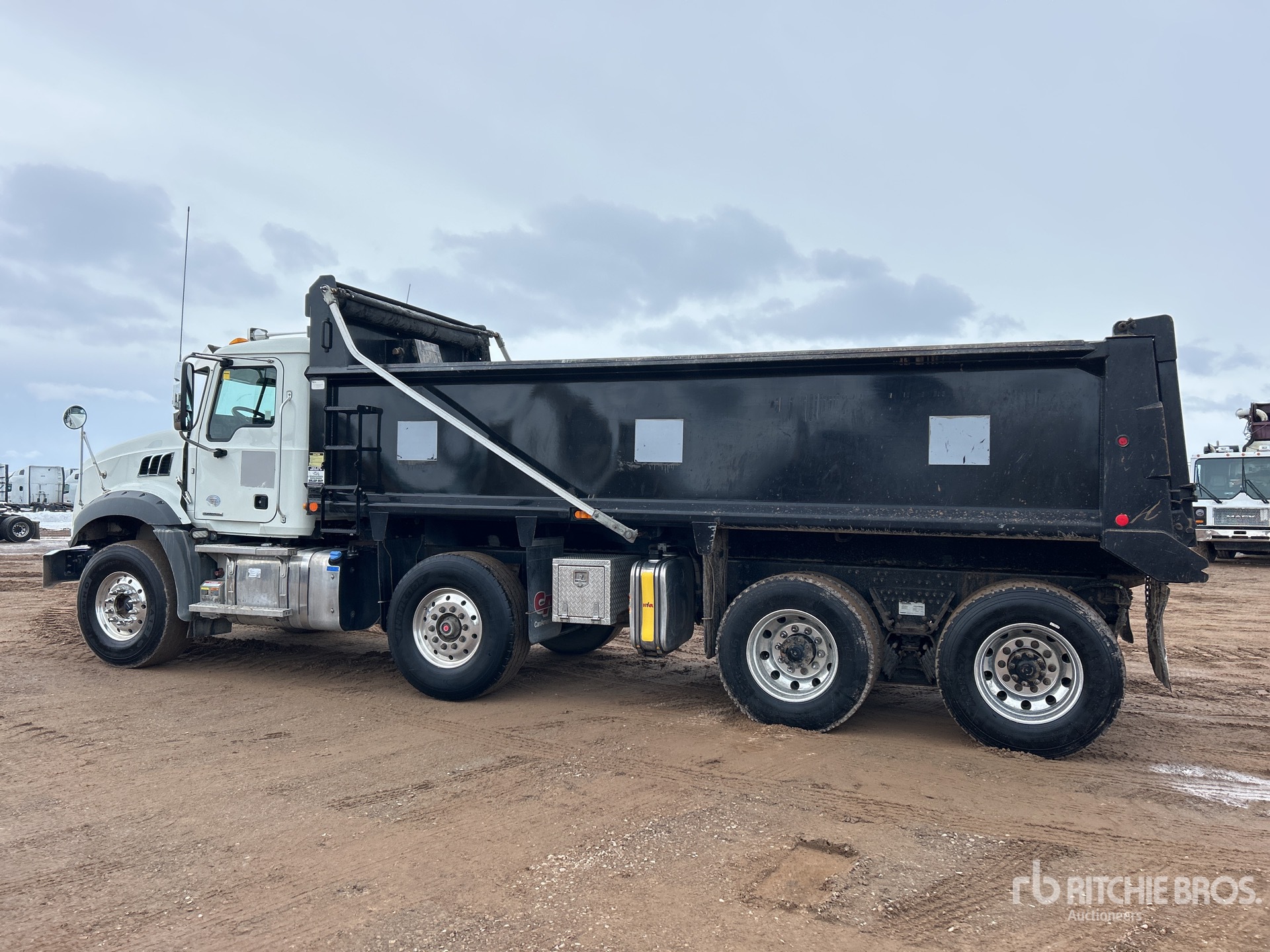 2020 Mack GR64B Granite 6x4 Tri/A Dump Truck | Ritchie Bros. Auctioneers