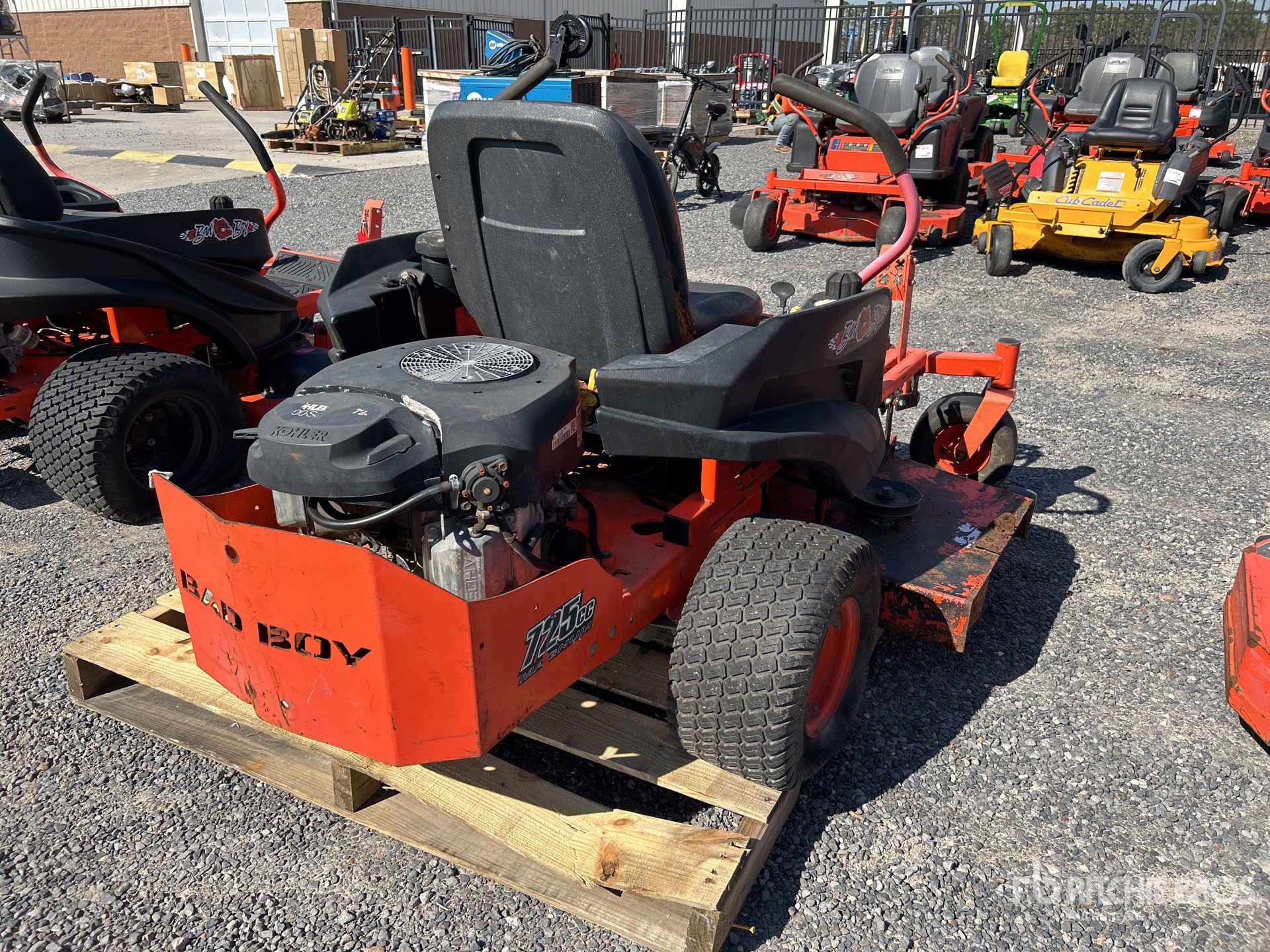 2018 Bad Boy MZ Magnum Zero-Turn Tondeuse à gazon (Inoperable ...