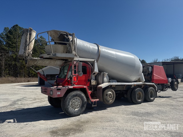 2005 Oshkosh 10x6 Front Discharge Mixer Truck in Greenwood, South ...