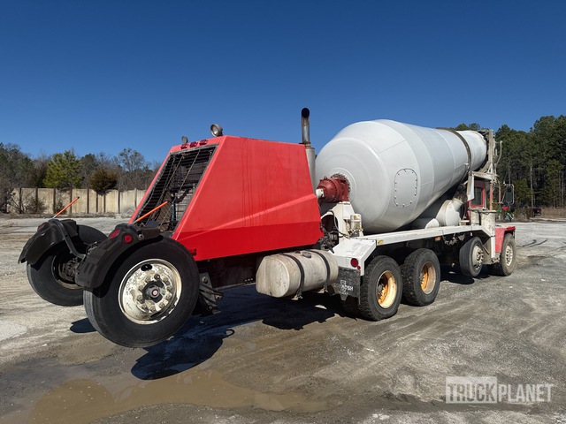 2005 Oshkosh 10x6 Front Discharge Mixer Truck in Greenwood, South ...