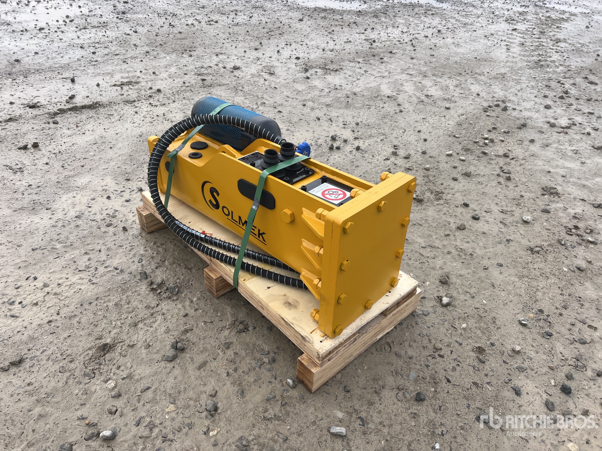 Solmek HM-150 Hydraulic Breaker (Unused) | Ritchie Bros. Auctioneers
