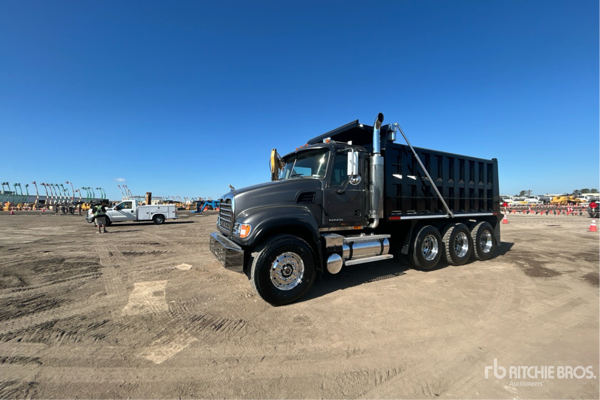 2007 Mack CV713 8x4 Tri/A Dump Truck | Ritchie Bros. Auctioneers