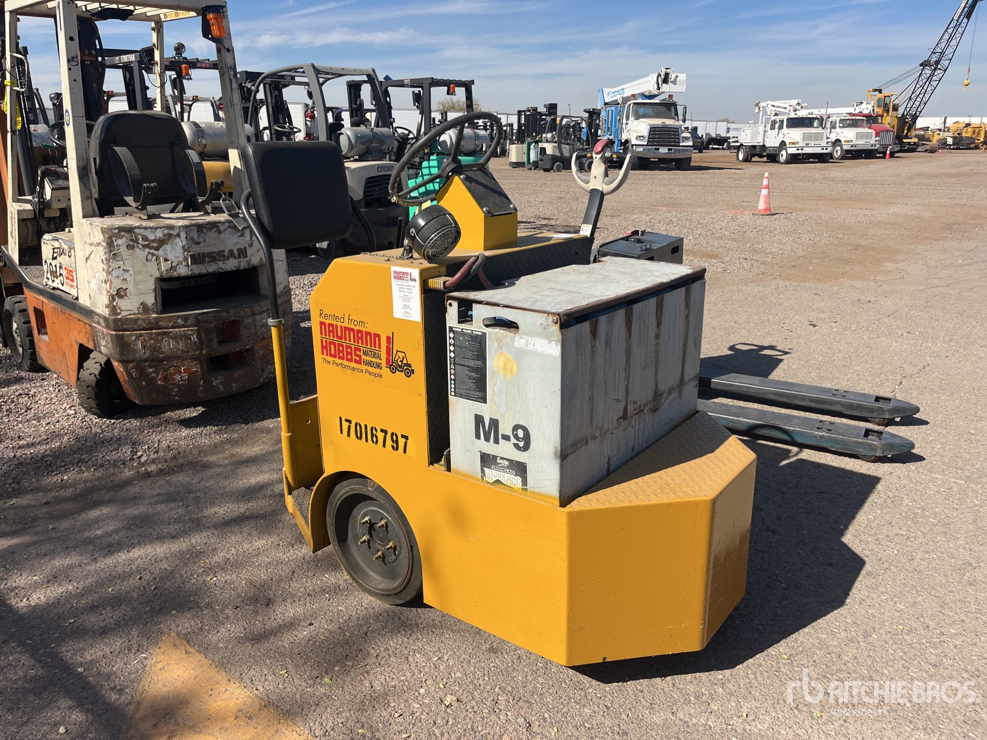 2015 Taylor Dunn E003451 Electric Shuttle Car | Ritchie Bros. Auctioneers