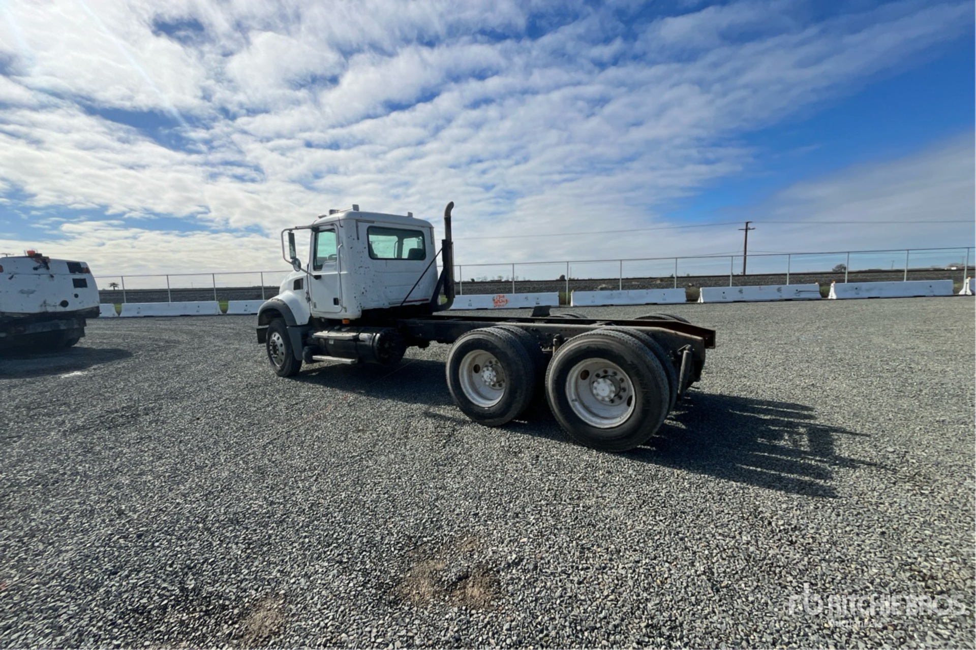 2009 Mack GU713 6x4 Cab and Chassis | Ritchie Bros. Auctioneers