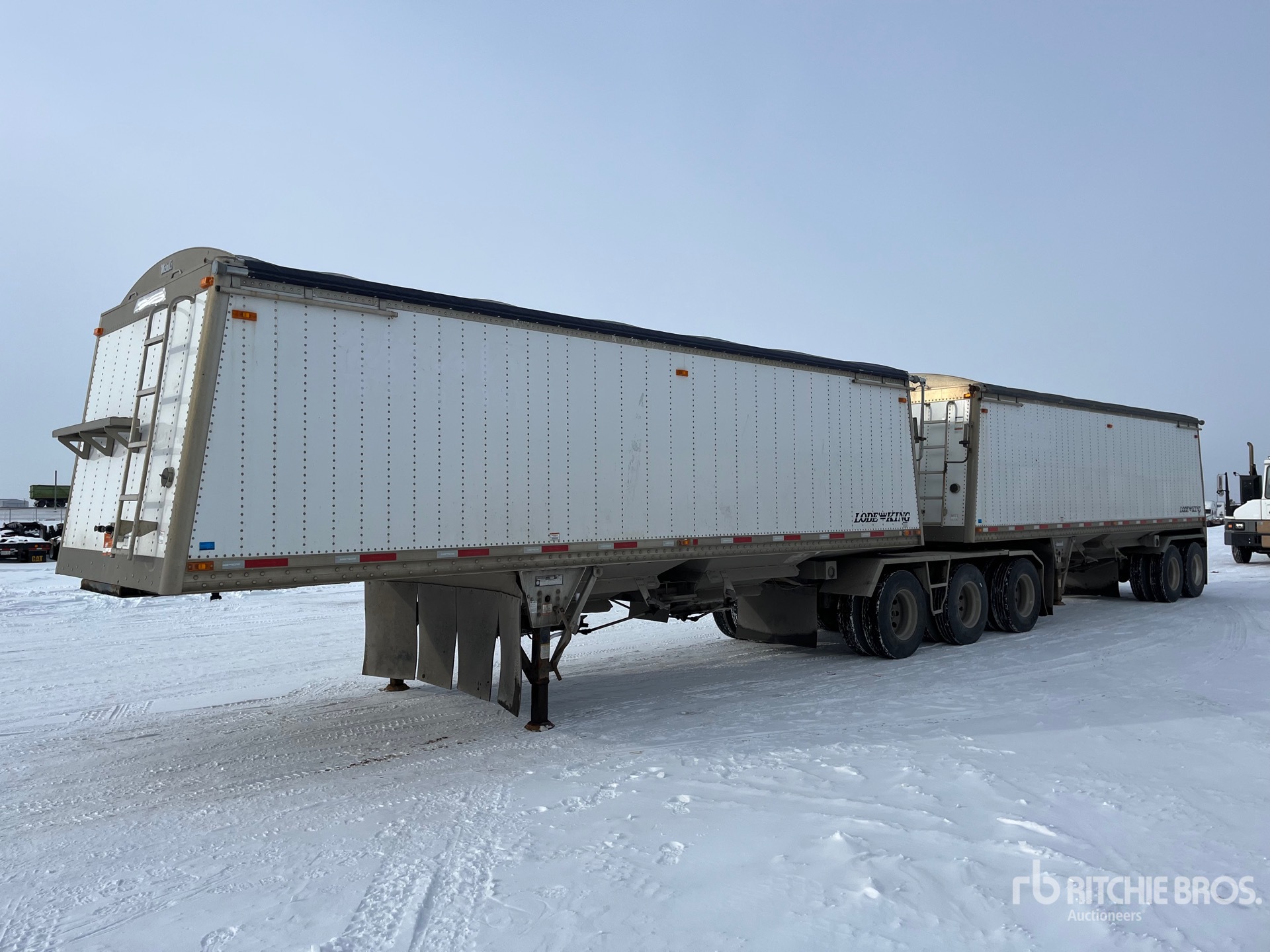 2015 Triple E 28 ft Super B-Train Lead Belly Dump Grain Trailer ...