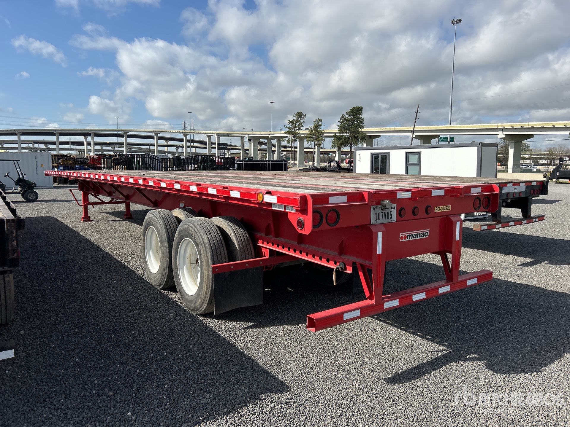 2008 Manac T/A 48 ft Extendable Flatbed Trailer | Ritchie Bros. Auctioneers