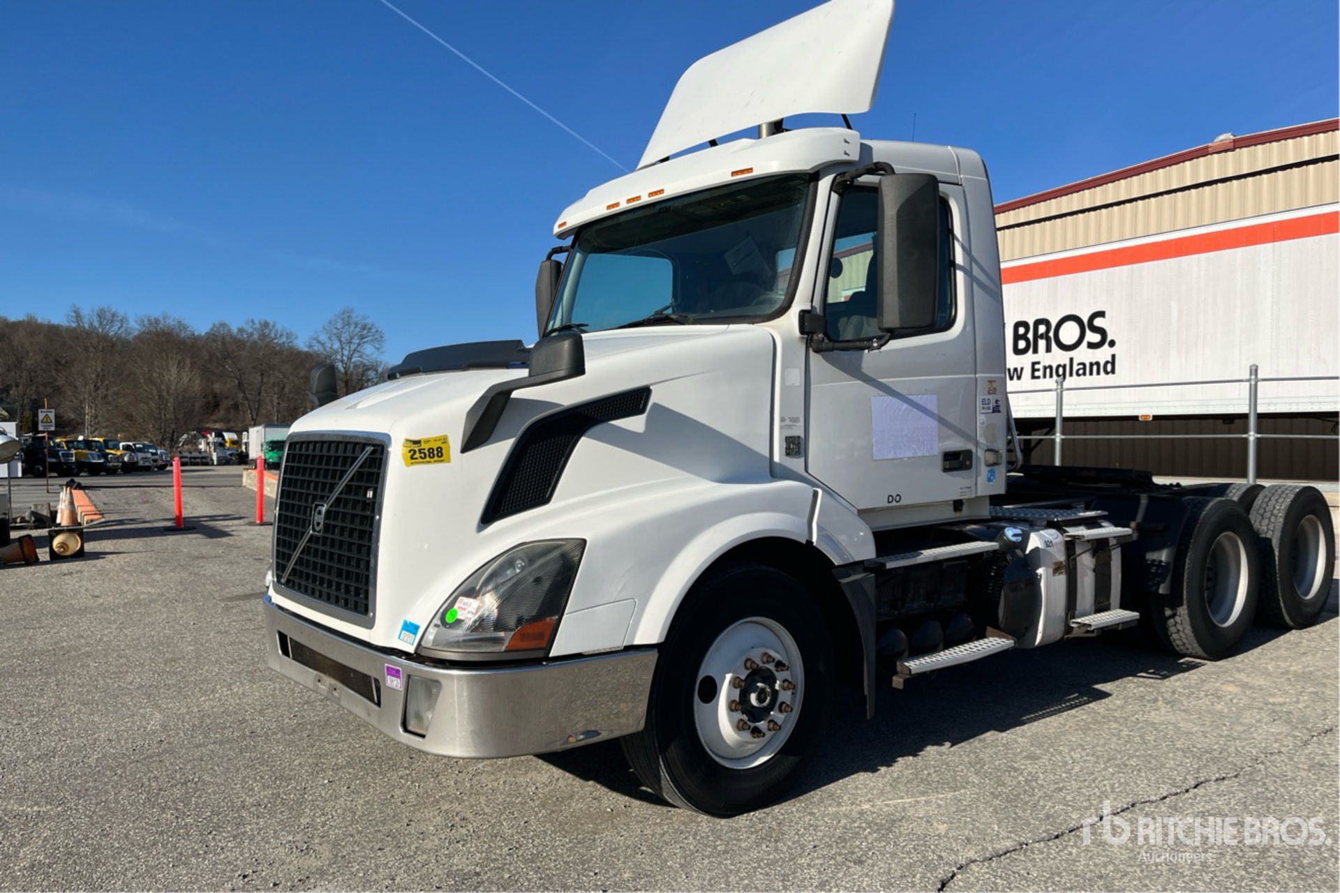 2014 Volvo VNL 6x4 T/A Day Cab Truck Tractor | Ritchie Bros. Auctioneers