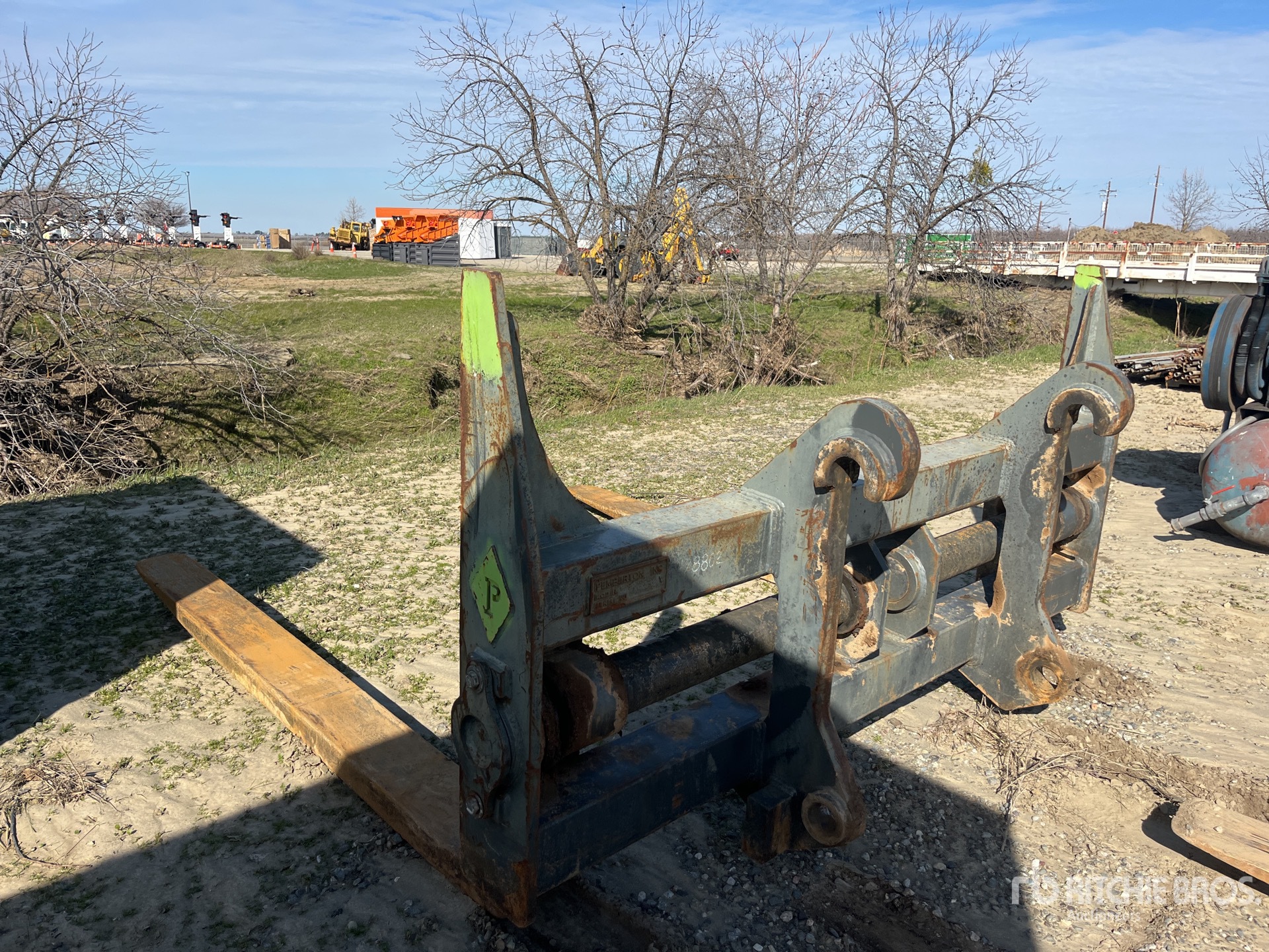 Pemberton 94.5 in Wheel Loader Forks - Fits Volvo 150H | Ritchie Bros ...