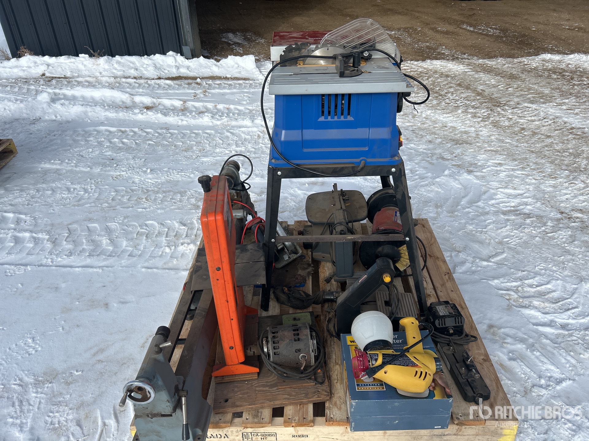 Table Saw, Circular Saw, Mega- Lathe, Bench Grinder, Band Saw, Paint ...