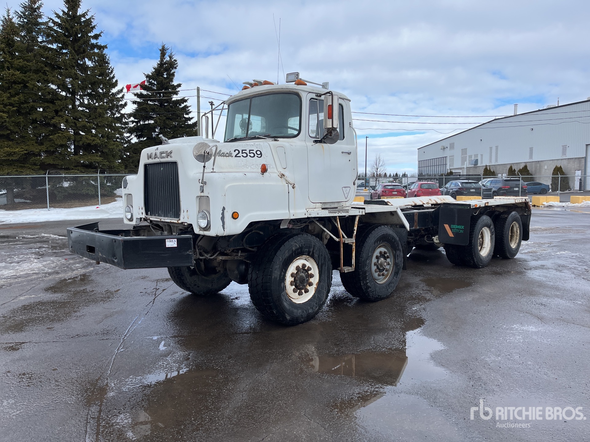 1989 Mack DMM6906EX 8x6 Twin-Steer Cab and Chassis | Ritchie Bros ...