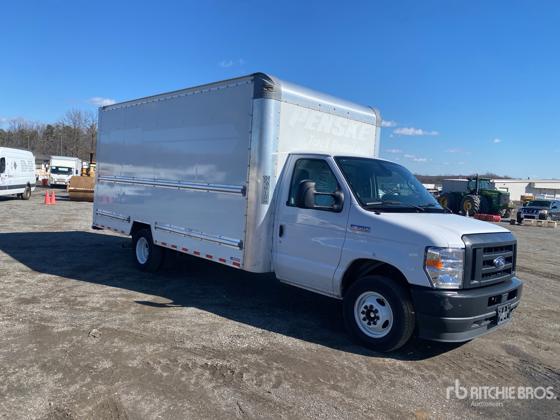 2022 Ford E-350 4x2 Van Truck | Ritchie Bros. Auctioneers