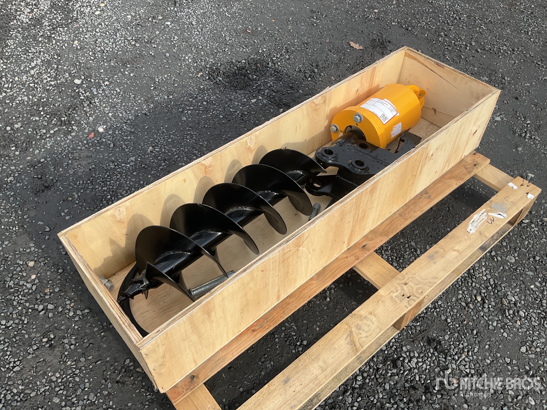 Short Excavator Auger | Ritchie Bros. Auctioneers