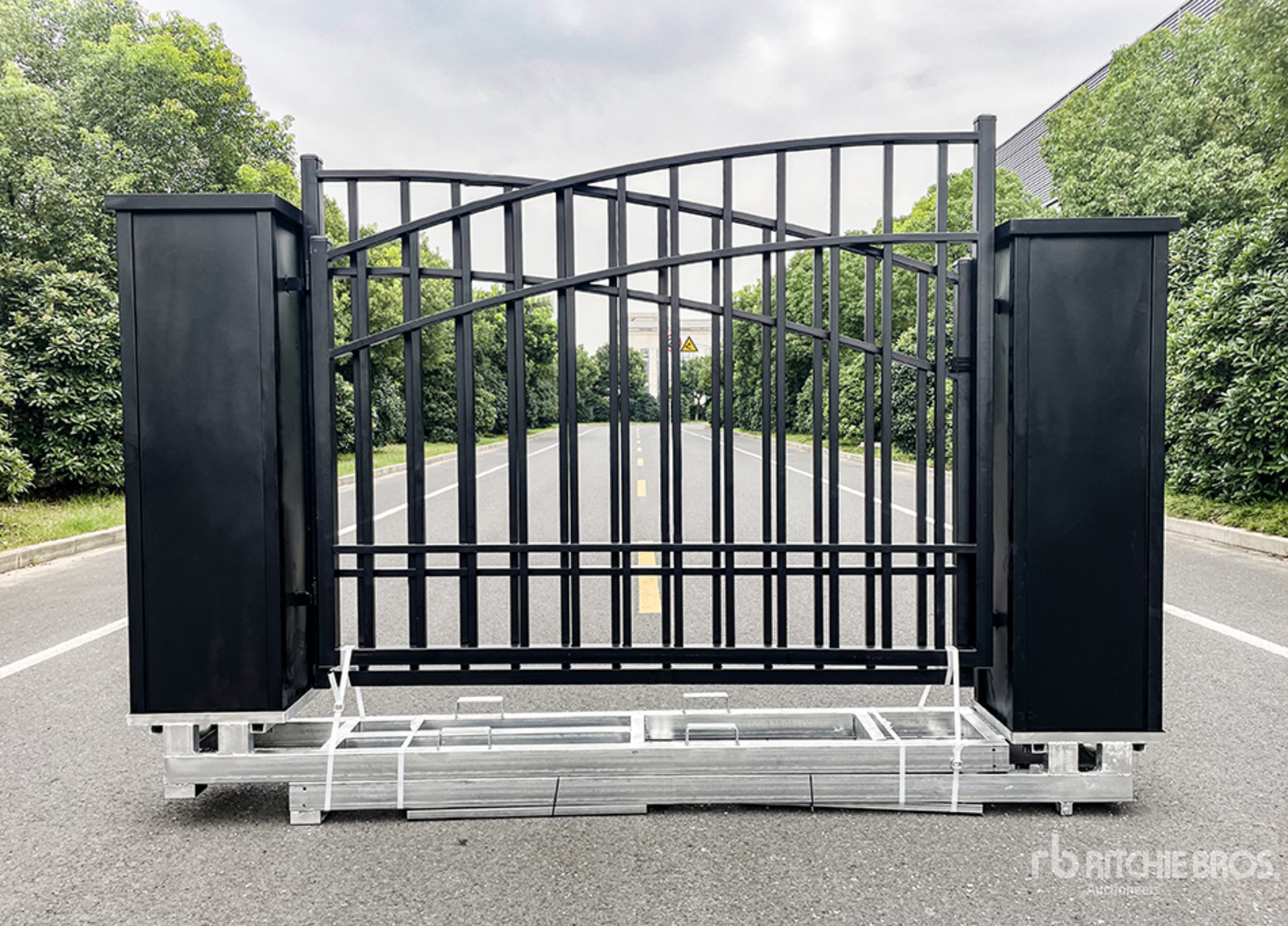 2025 KJ K0735E 20 ft x 7 ft Metal Farm Driveway Gate (Unused) | Ritchie ...