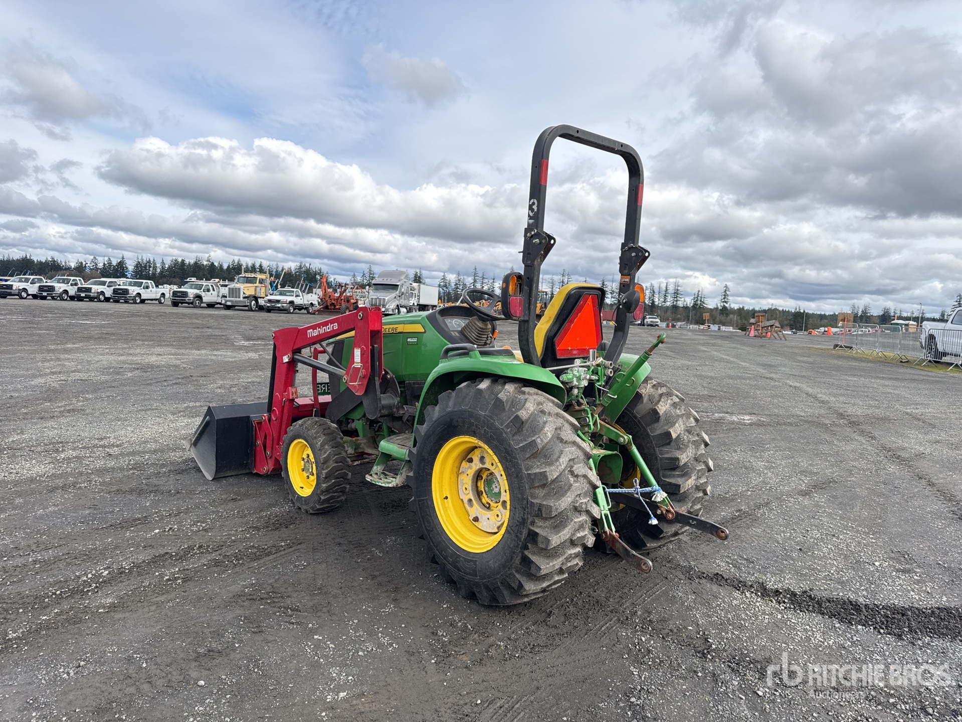 2016 John Deere 3039R 4WD Utility Tractor | Ritchie Bros. Auctioneers