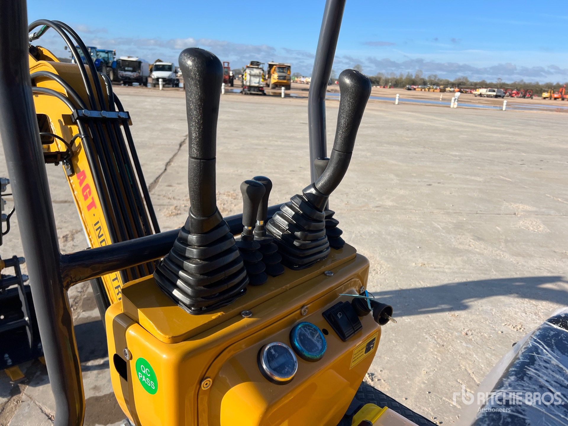 2024 AGT DM12-C Mini Excavator | Ritchie Bros. Auctioneers