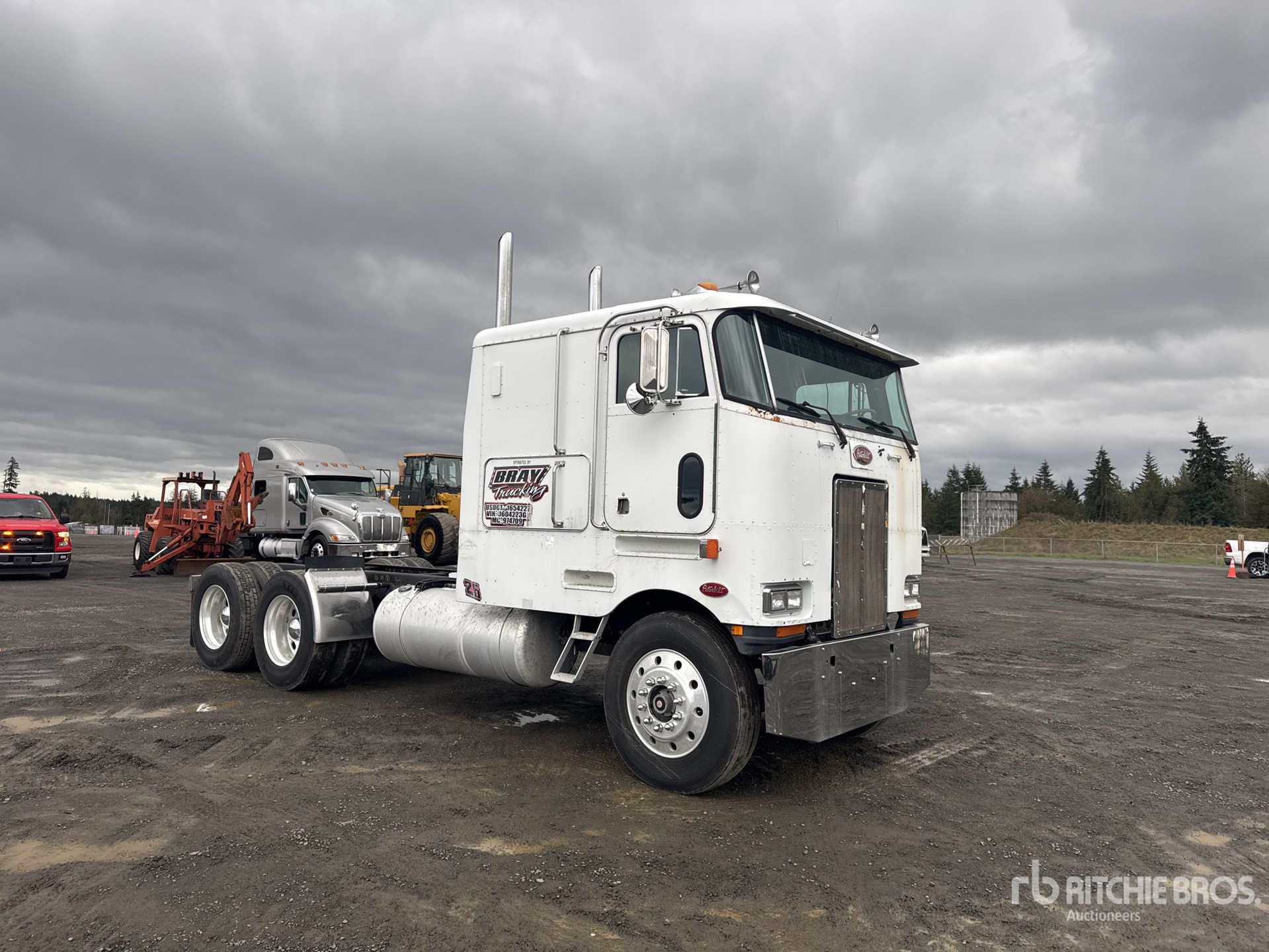 1989 Peterbilt 362 6x4 COE Sleeper Cab and Chassis | Ritchie Bros ...