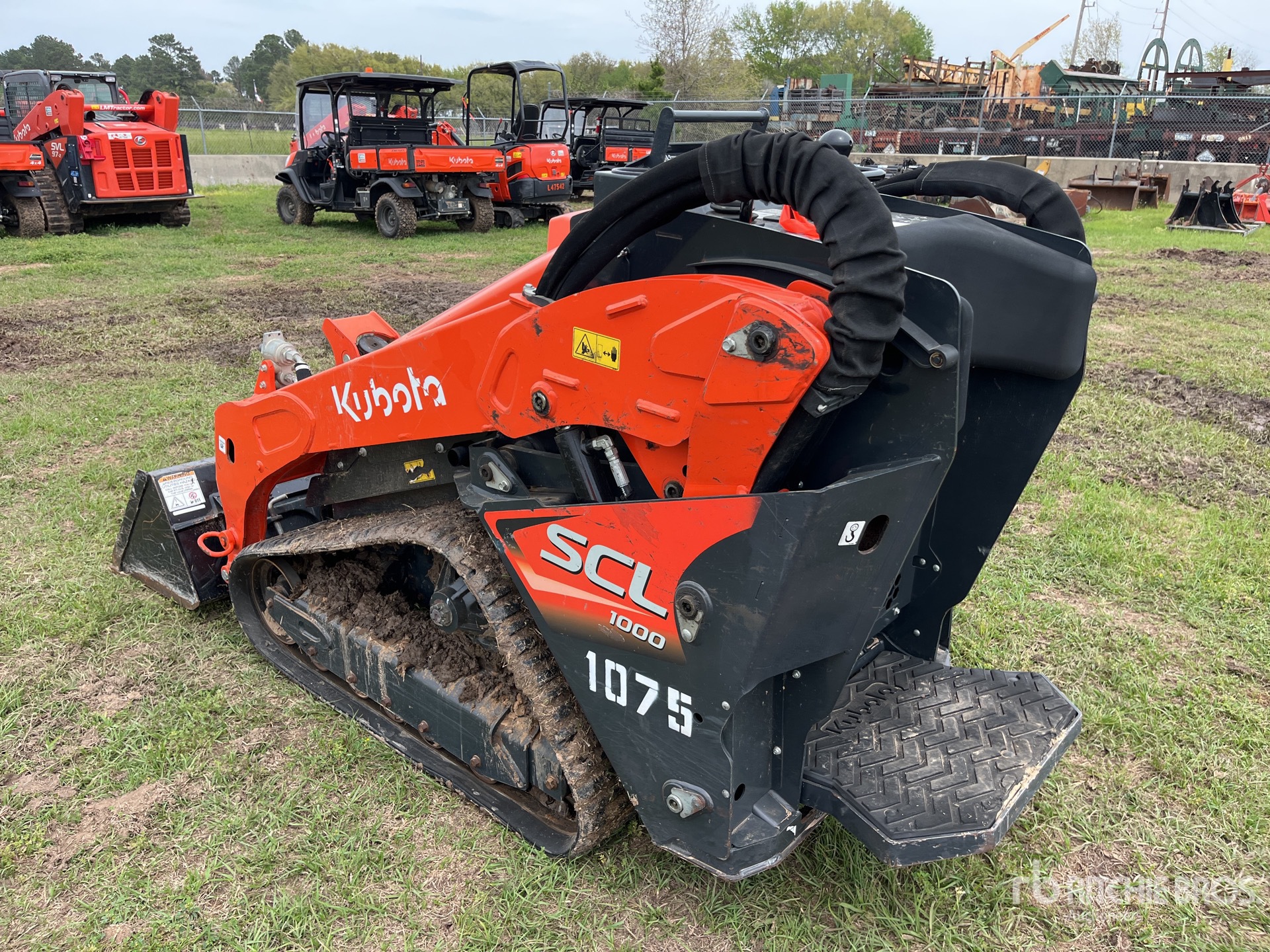 2022 Kubota SCL1000 Mini Compact Track Loader | Ritchie Bros. Auctioneers