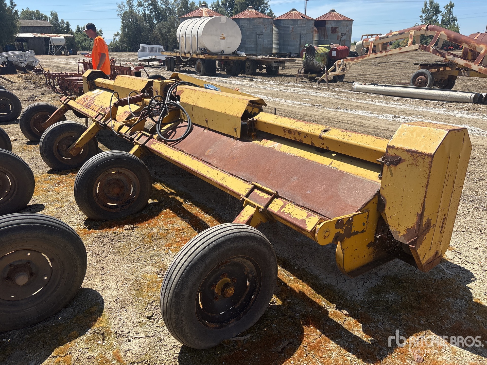 Dandl RC19 19 ft Semi-Mount Trinciastocchi | Ritchie Bros. Auctioneers