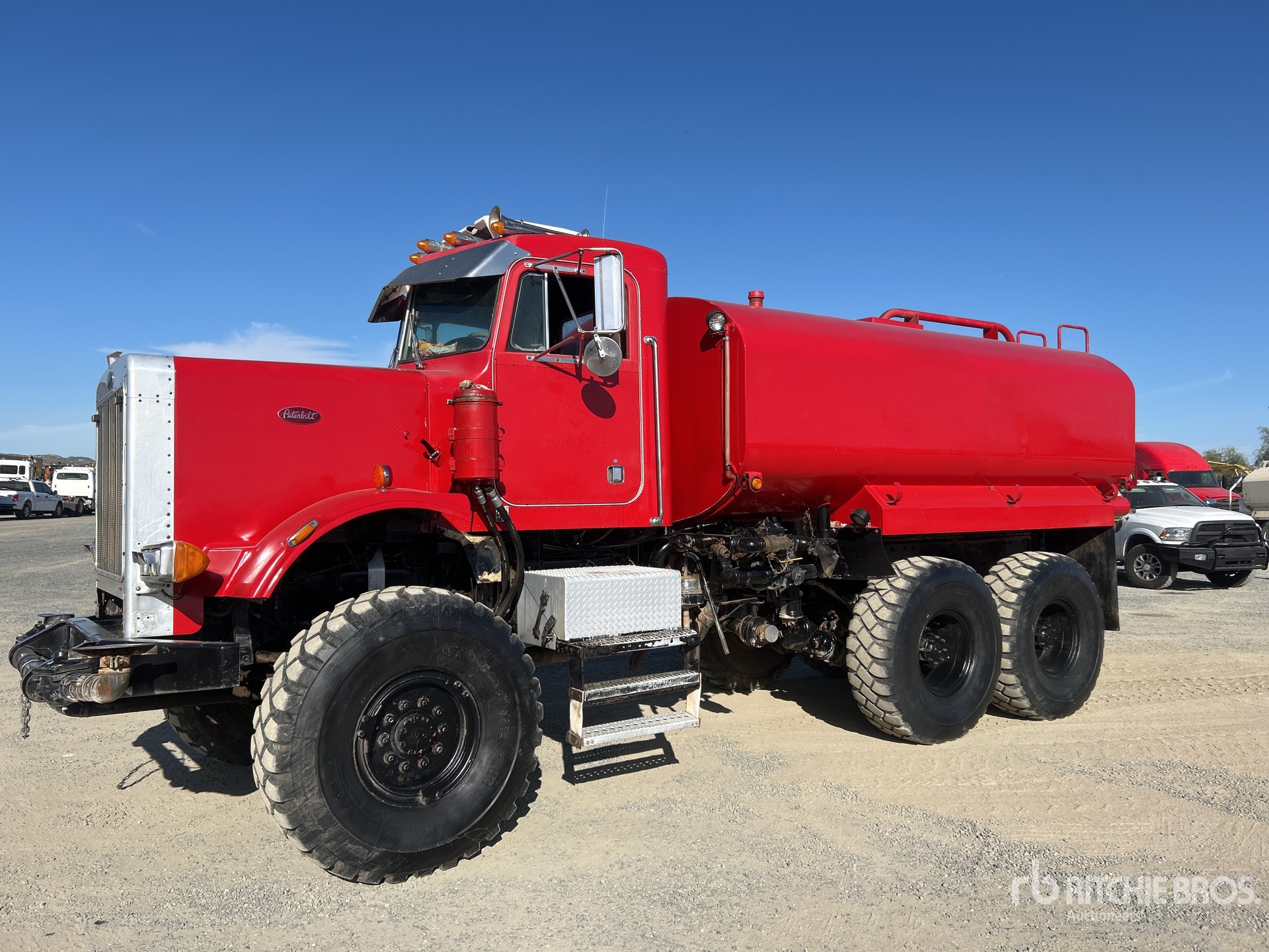 1982 Peterbilt 348 4000 gal 6x6 Water Truck | Ritchie Bros. Auctioneers