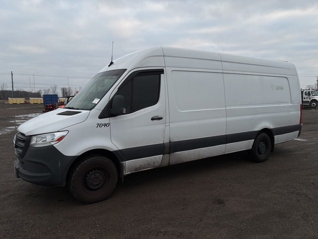 Government Vans: Passenger, Step Vans & Cargo | GovPlanet