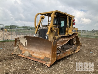 2005 Cat D6R DS XW Series II Crawler Dozer in Newbrook, Alberta, Canada ...