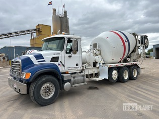 2004 Mack CV713 10x4 Mixer Truck in Canon City, Colorado, United States ...