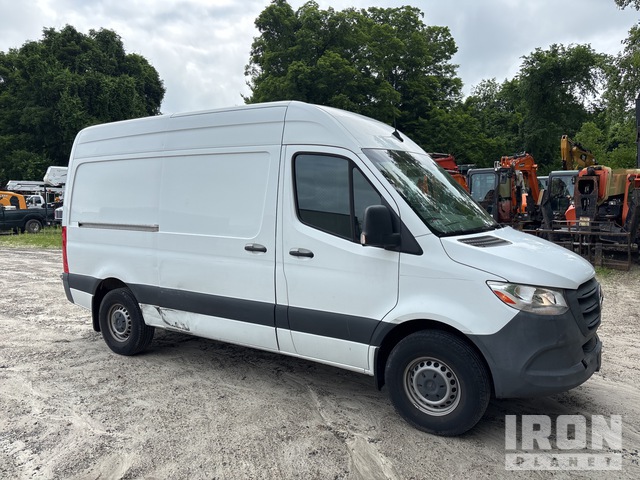 2020 Mercedes-Benz 2500 Sprinter Cargo Van in North Franklin ...