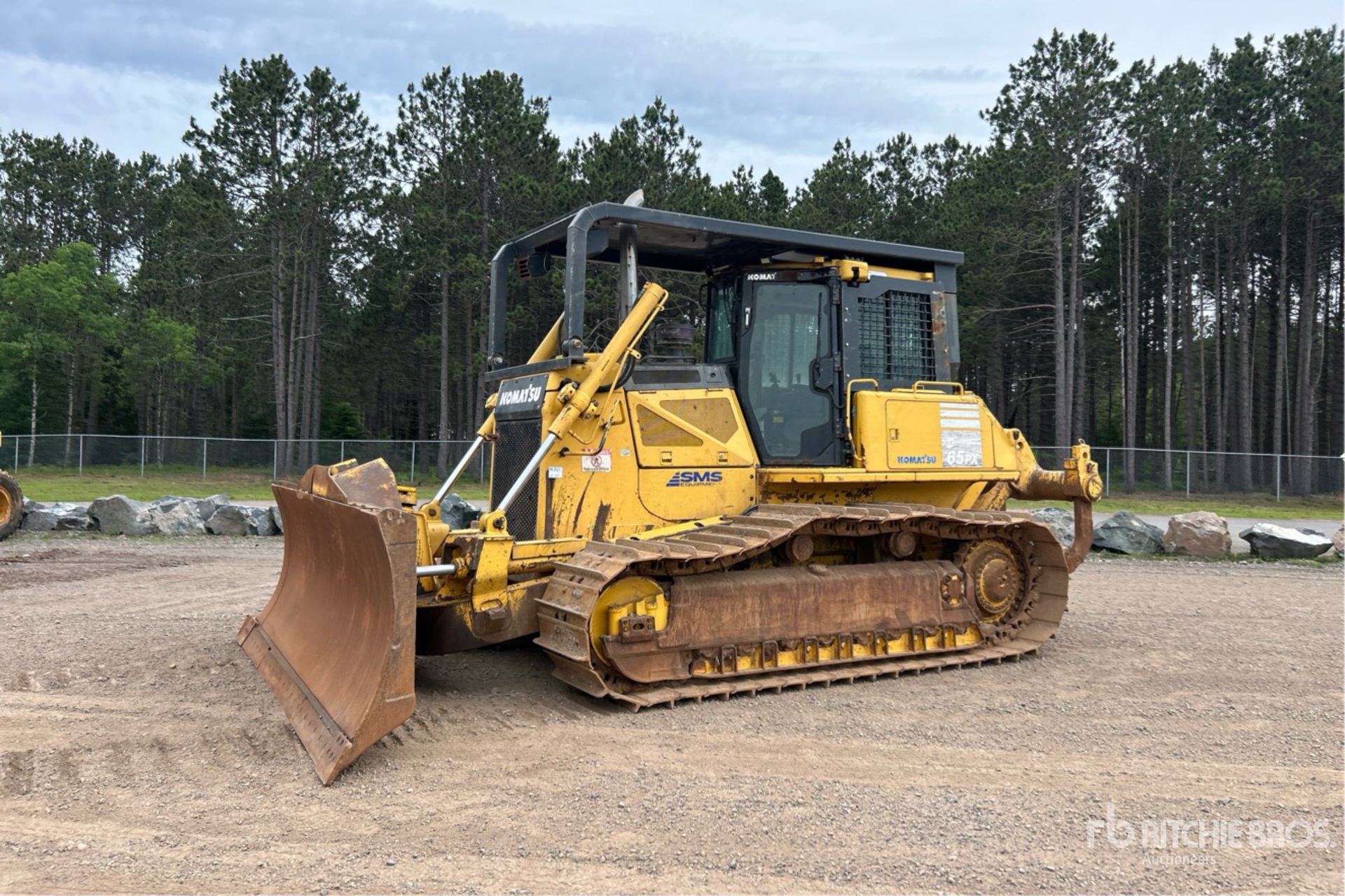 2014 Komatsu D65PX-17 Crawler Dozer | Ritchie Bros. Auctioneers